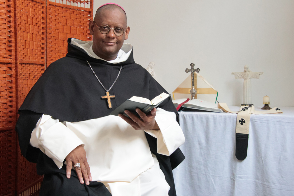 Entretien avec Mgr Macaire : "L'Église, rivage du salut" - La Nef